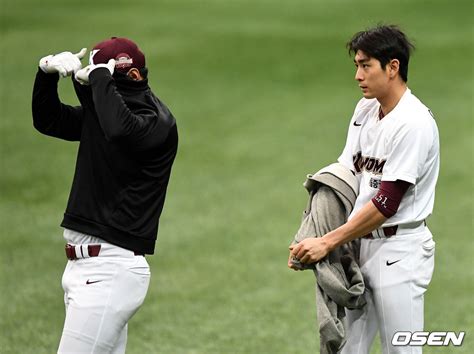 사진 이정후 핫한 고척돔 스프링캠프