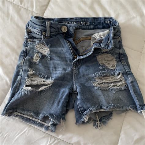 Curvy High Waisted American Eagle Shorts Size 0 ~ Depop