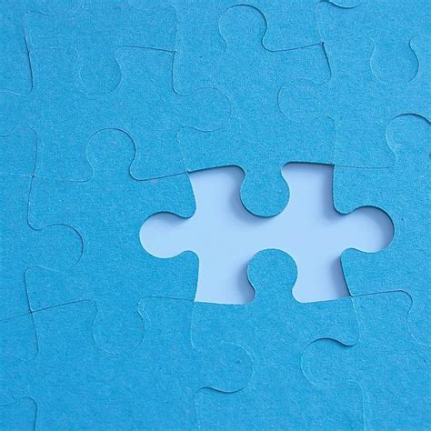 2 квітня Всесвітній день поширення інформації про аутизм