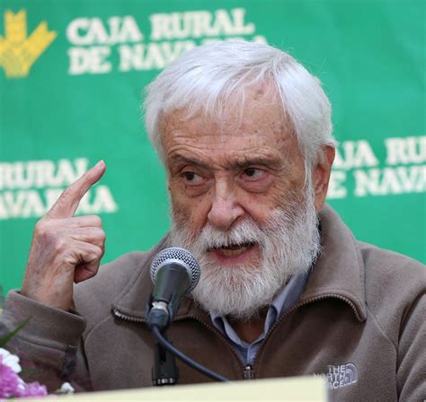 Miguel Sánchez Ostiz homenajeado en la Feria del Libro