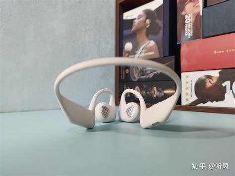 我早上喜欢跑步听音乐，大家有什么好的跑步耳机推荐吗，求推荐一款哦？ 知乎
