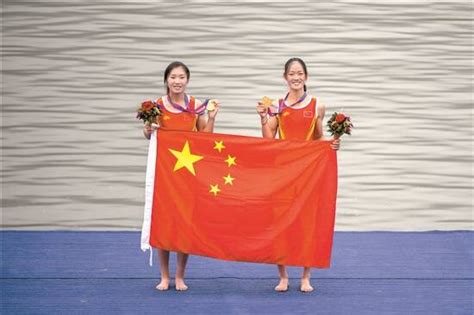 羊城晚报 夺得亚运首金后，南粤女将邱秀萍剑指巴黎