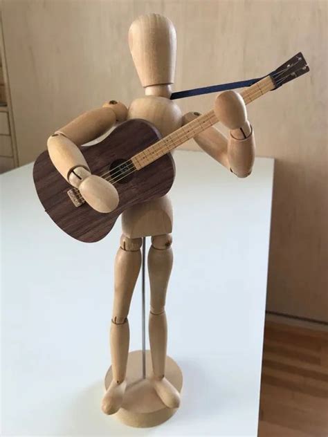 Tiny Tenor Guitar Tenor Guitar Artist Mannequin Guitar