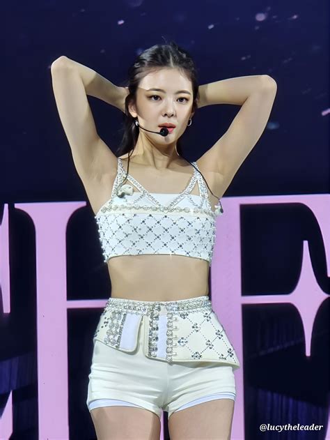 Pin By E7viper On Lia Itzy Pretty Korean Girls Korean Celebrities