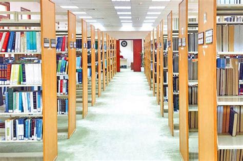 الفضلي لـ الجريدة• مكتبة الجامعة مستعدة لخدمة الطلبة بالفصل الثاني