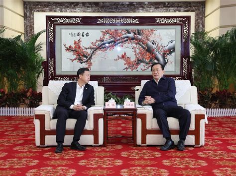 王忠林与中建集团总经理文兵座谈云上武穴