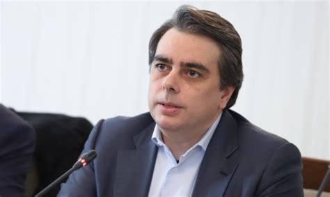 Василев Правителството прие Плана за въвеждане на еврото в България