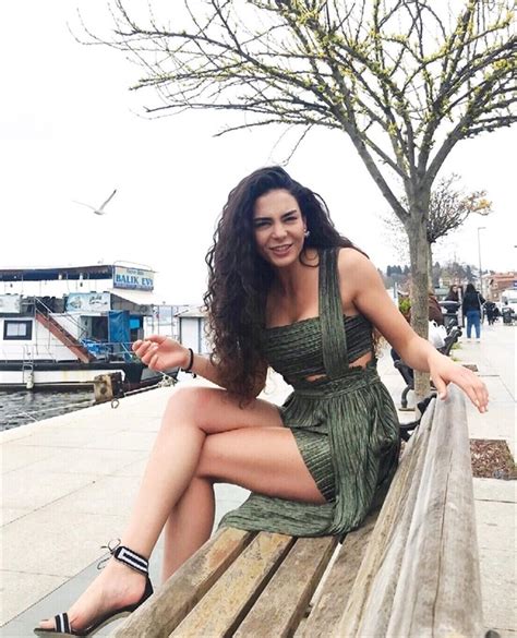 Ebru Şahin Hakkında Bilinmeyenleri Açıkladı Dikkat çeken