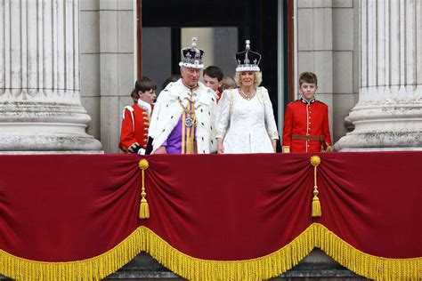 The Lady In Blue Vanishing Princes And The Crowning Event Key Moments