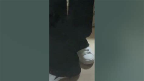 제가 새 신발 사서 신난 사람처럼 보이나요 아니요 Youtube