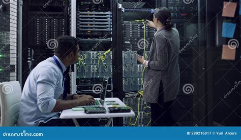 Programmer Team Server Room Talk And Planning Of Staff With Computer
