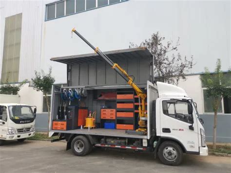 Sinotruk Howo Mobile Lubrication Truck Mobile Lubrication Truck And