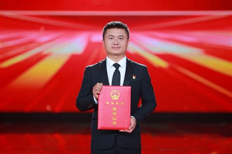 《闪亮的名字——2023最美教师发布仪式》9月10日播出新闻频道央视网
