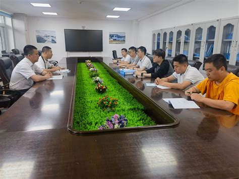吉林空管分局管制运行部进近管制室召开雷雨绕飞保障复盘分析会 民用航空网