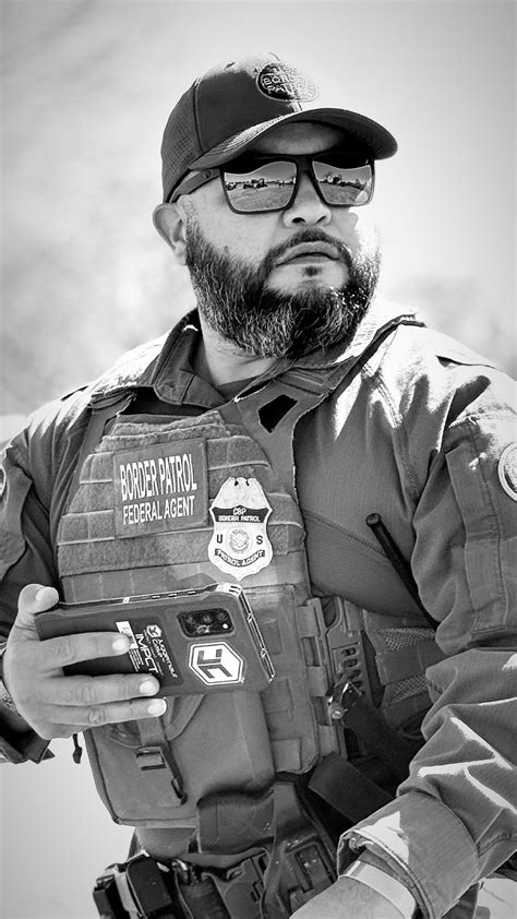 Us Border Patrol Agent Killed In Rollover Crash Identified Kveo Tv