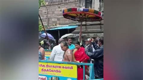New Controversy Cms Wife Uses Temple Deitys Umbrella