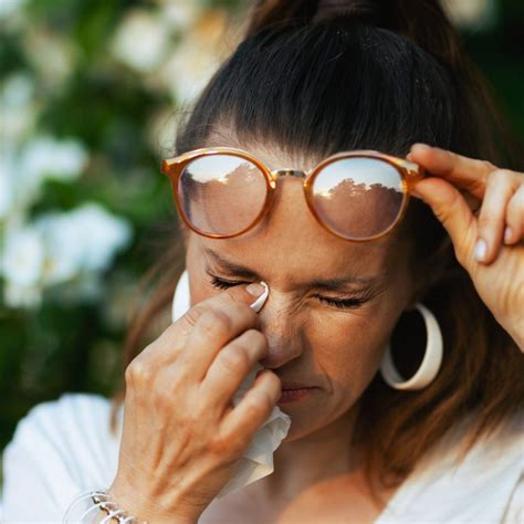 Why Do Some People Develop Hay Fever As Adults Can It Go Away
