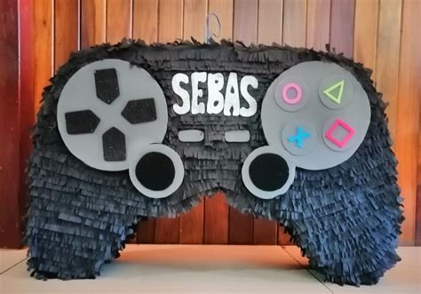 Piñata control videojuego