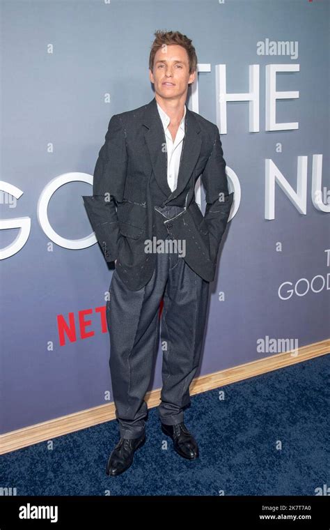 New York New York October 18 Eddie Redmayne Attends Netflixs The