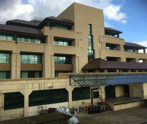 Breakspear Park Breakspear Way © Bryn Holmes Cc By Sa 2 0 Geograph Britain And Ireland