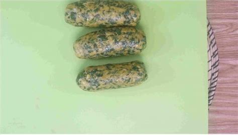 Methi Muthia Recipe Gujarati Steamed Methi Muthia Subbus Kitchen
