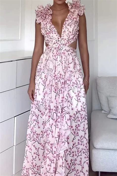 Wholesale Casual Floral Hollowed Out Fold Stringy Selvedge V Neck Waist