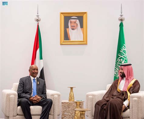 سياسي سمو ولي العهد يلتقي رئيس مجلس السيادة الانتقالي بجمهورية السودان