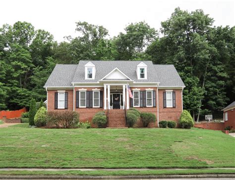 Red Brick Green Shutters How This Classic Color Combination Can