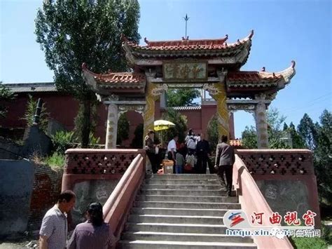 河曲巡镇古庙会红火热闹弘扬传统文化佛寺