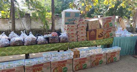 Myanmarnationalpost ရှေ့တန်းရောက် တပ်မတော်သားများအတွက် ဆရာတော်ဦးဝါသ က စားသောက်ဖွယ်ရာများ