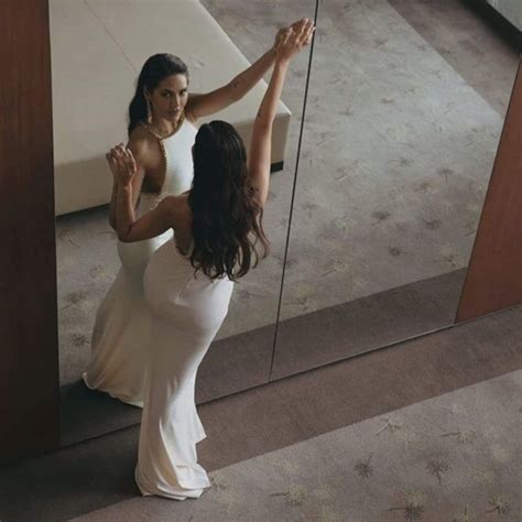 Aashram 3 Hottie Esha Gupta Flaunts Her Perfect Hourglass Figure In A