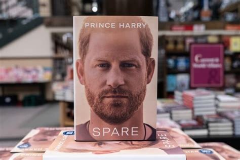 สแปร์ หนังสือบันทึกความทรงจำเจ้าชายแฮร์รี่ วันเดียวยอดขายพุ่ง 1 4