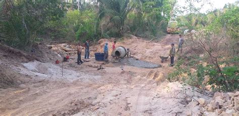 Prefeitura De Monsenhor Gil Realiza Construção De Passagem Molhada Na