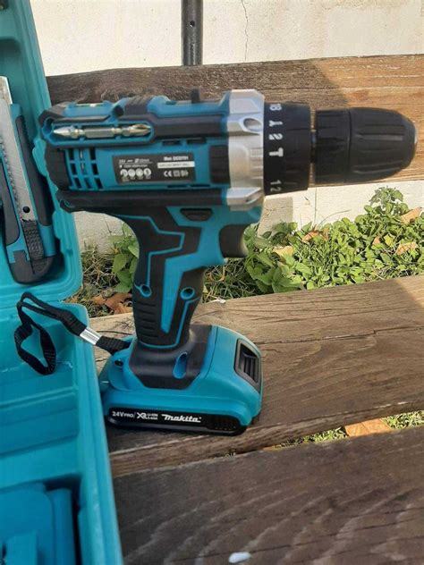 Акумулаторен ударен винтоверт Makita Pro 24V с 2 батерии 5Ah Макита гр ...