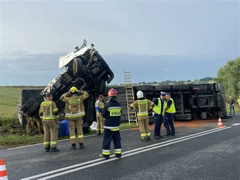 Wypadek Tira Pod Proszowicami Utrudnienia W Ruchu Na Drodze
