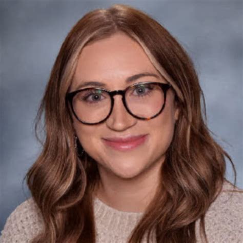 A Teacher Has No Regrets Quiting Her Job Because Being An Onlyfans