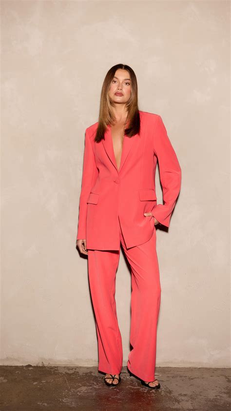 Raef The Label Georgia Talks Us Through Her Favourite Looks From The New Sophie Cachia Range