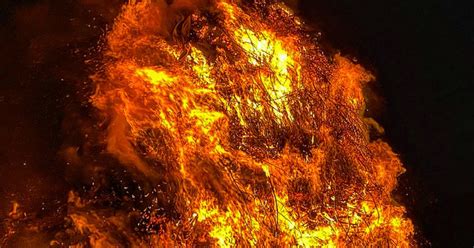 쾌지나 칭칭 나네…대구서 정월대보름 맞이 달집태우기 열려