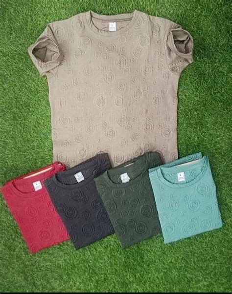 Poly Cotton Plain Mens T Shirt Round Neck At ₹ 145piece In Surat Id