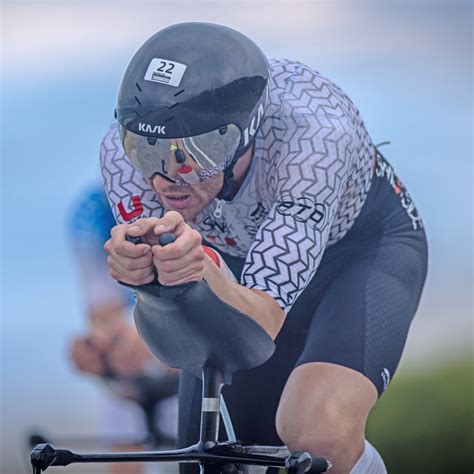 Streamliner Bullet Tri Suit Skinfit Performance
