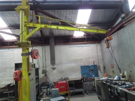 500kg Jib Crane With Electric Hoist Live And Online Auctions On