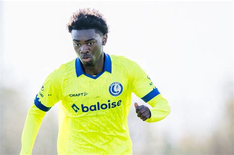 Barcelona Linked With Move For Gent Teenager Jorthy Mokio Barca