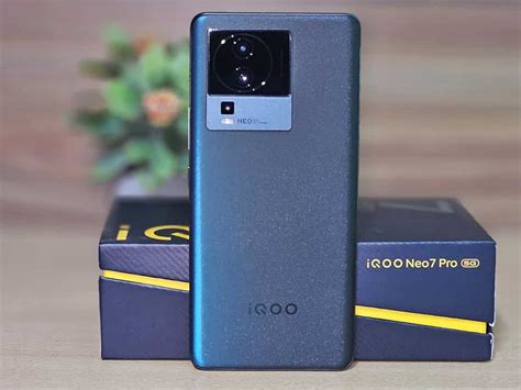 Iqoo Neo7 Pro 5g Review Winner Winner Chicken Dinner For Gamers