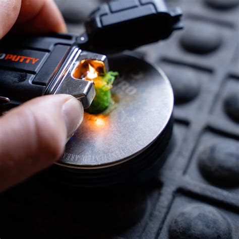 Waterproof Fire Starters And Accessories Pyro Putty