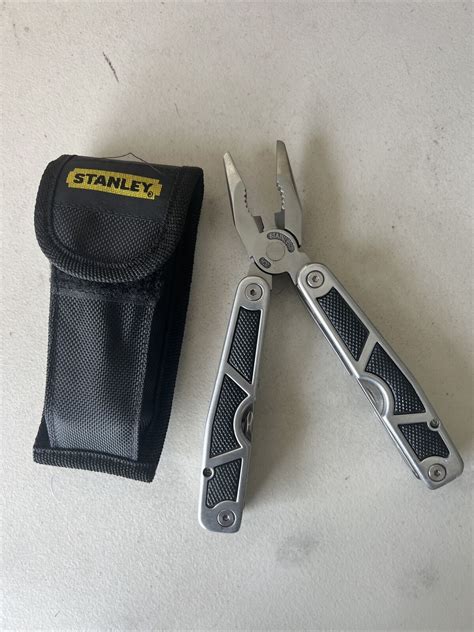STANLEY MUTI TOOL STAINLESS 2CR WITH SHEATH 9 TOOL FUNCTIONS NO BOX