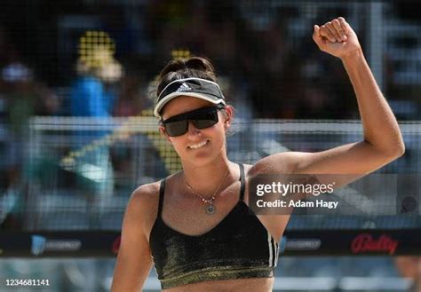 Sarah Sponcil Photos And Premium High Res Pictures Getty Images