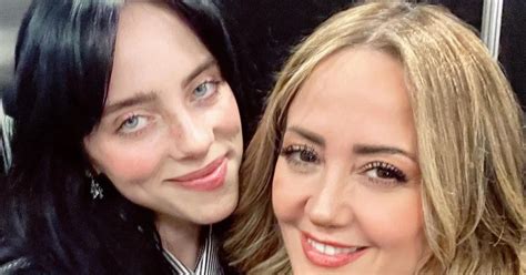 Andrea Legarreta Predijo La Lluvia En El Concierto De Billie Eilish