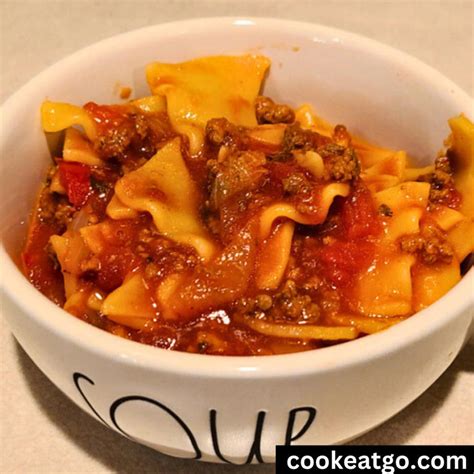 Cheesy Crockpot Lasagna Soup Recipe
