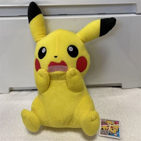 ポケモン ピカチュウマニア！でっかいぬいぐるみ〜びっくり〜 メルカリ