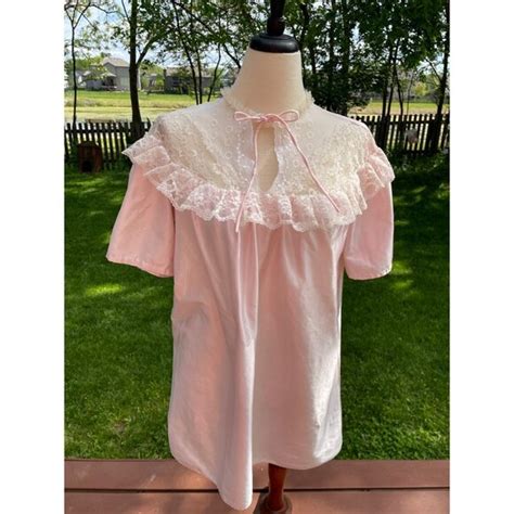 Monque Intimates And Sleepwear Vintage Monque Pink Nightgown With Lace Ruffle Neckline Bow